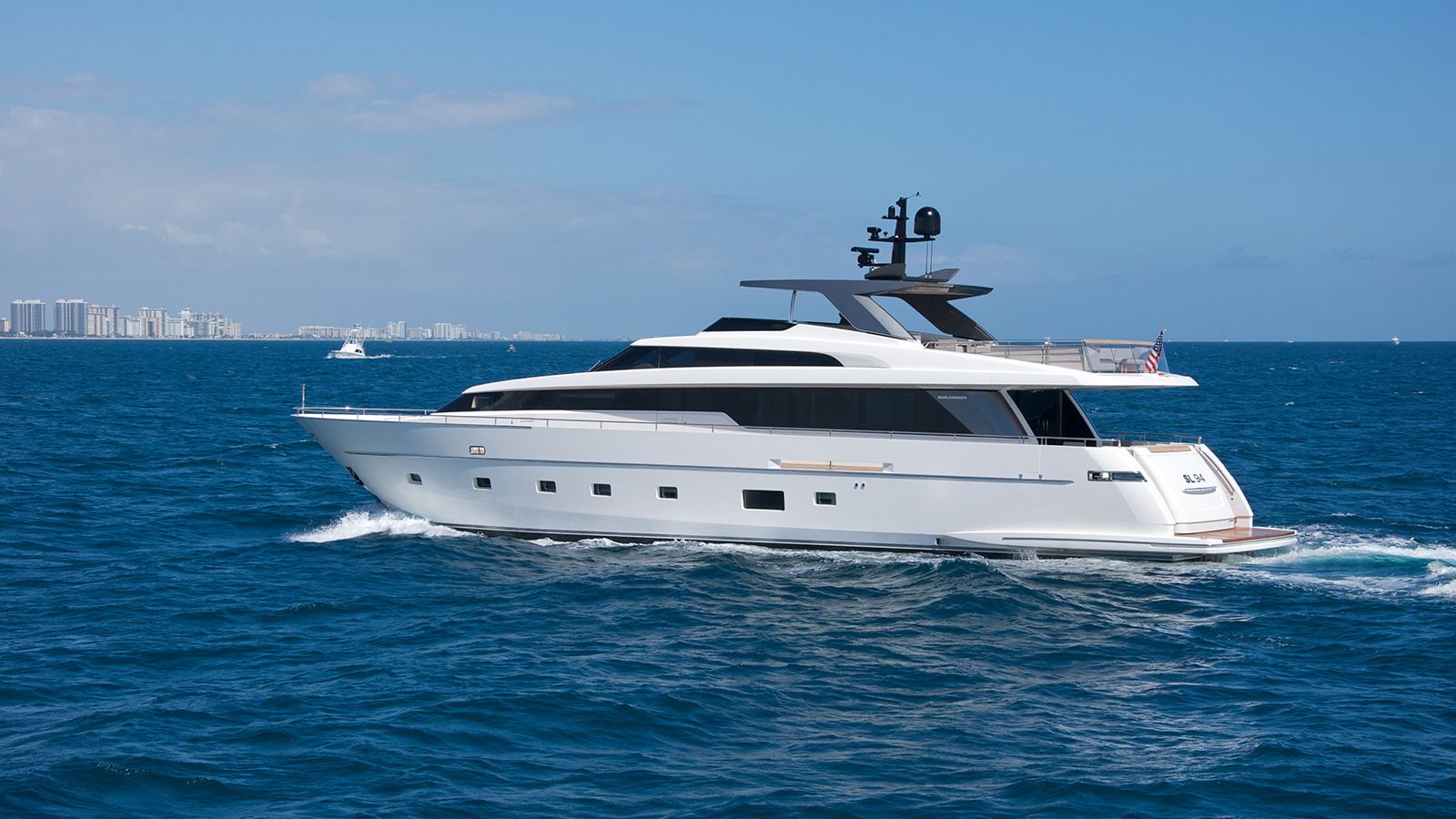 $500,000 price cut on Sanlorenzo SL94 motor yacht